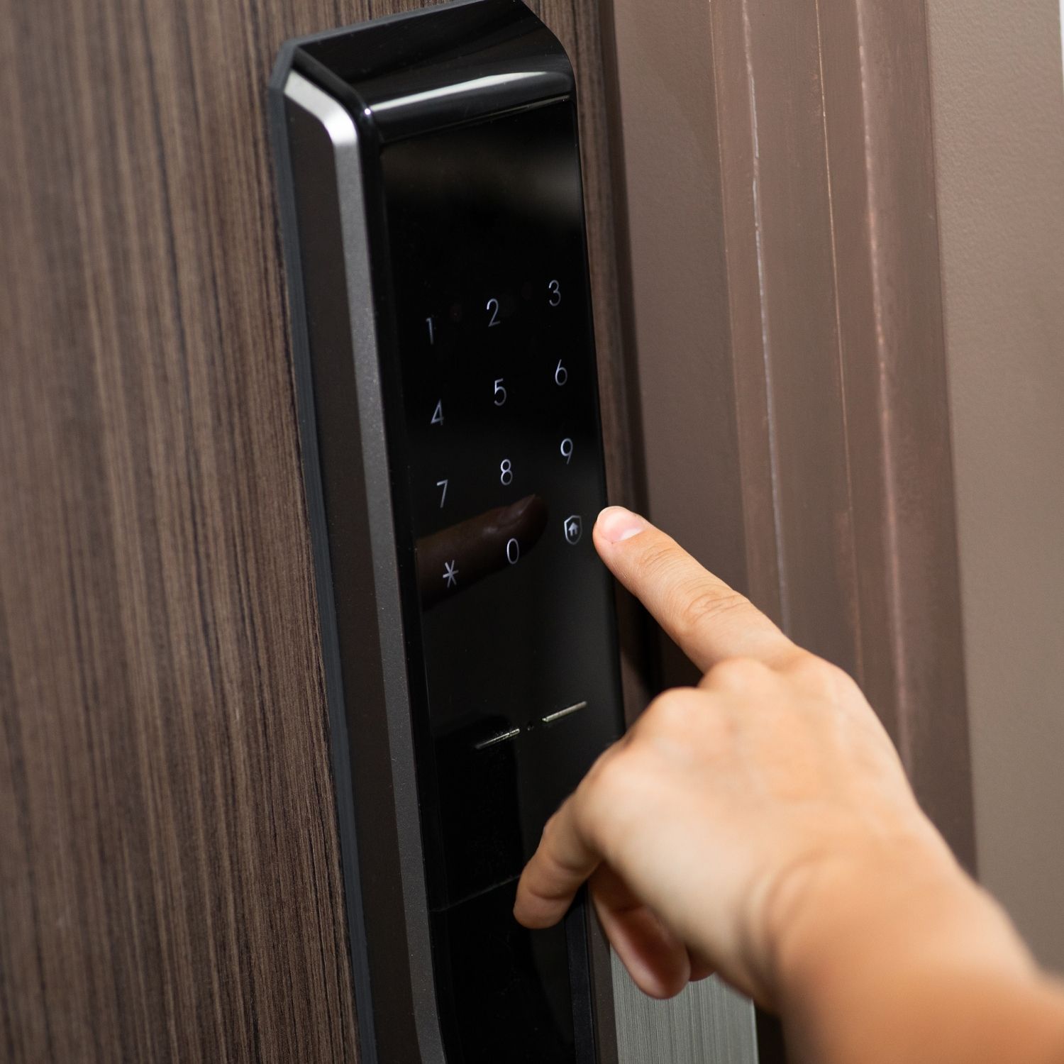 Airbnb Key Management: Elevate Guest Experience - City Relay