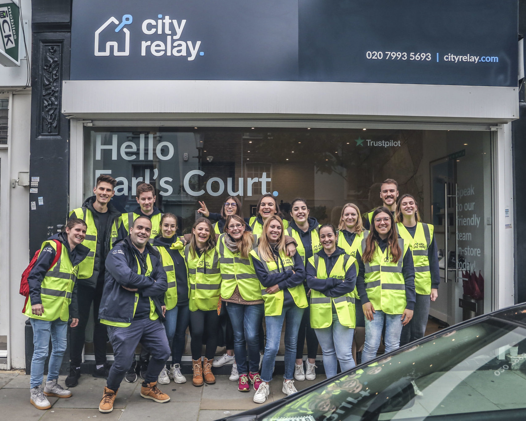 City Relay helps with Earl's Court Big Clean-Up - City Relay